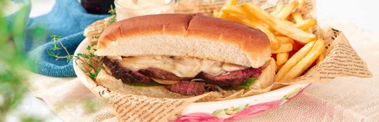 Sanduiche Philly Cheese Steak - Sanduiche do Rocky Balboa - Receitas de ...