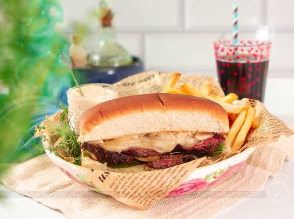 Sanduiche Philly Cheese Steak - Sanduiche do Rocky Balboa - Receitas de ...